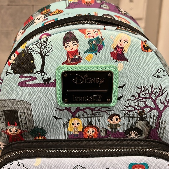 Loungefly | Bags | Loungefly Disney Hocus Pocus Scene Womens Double ...